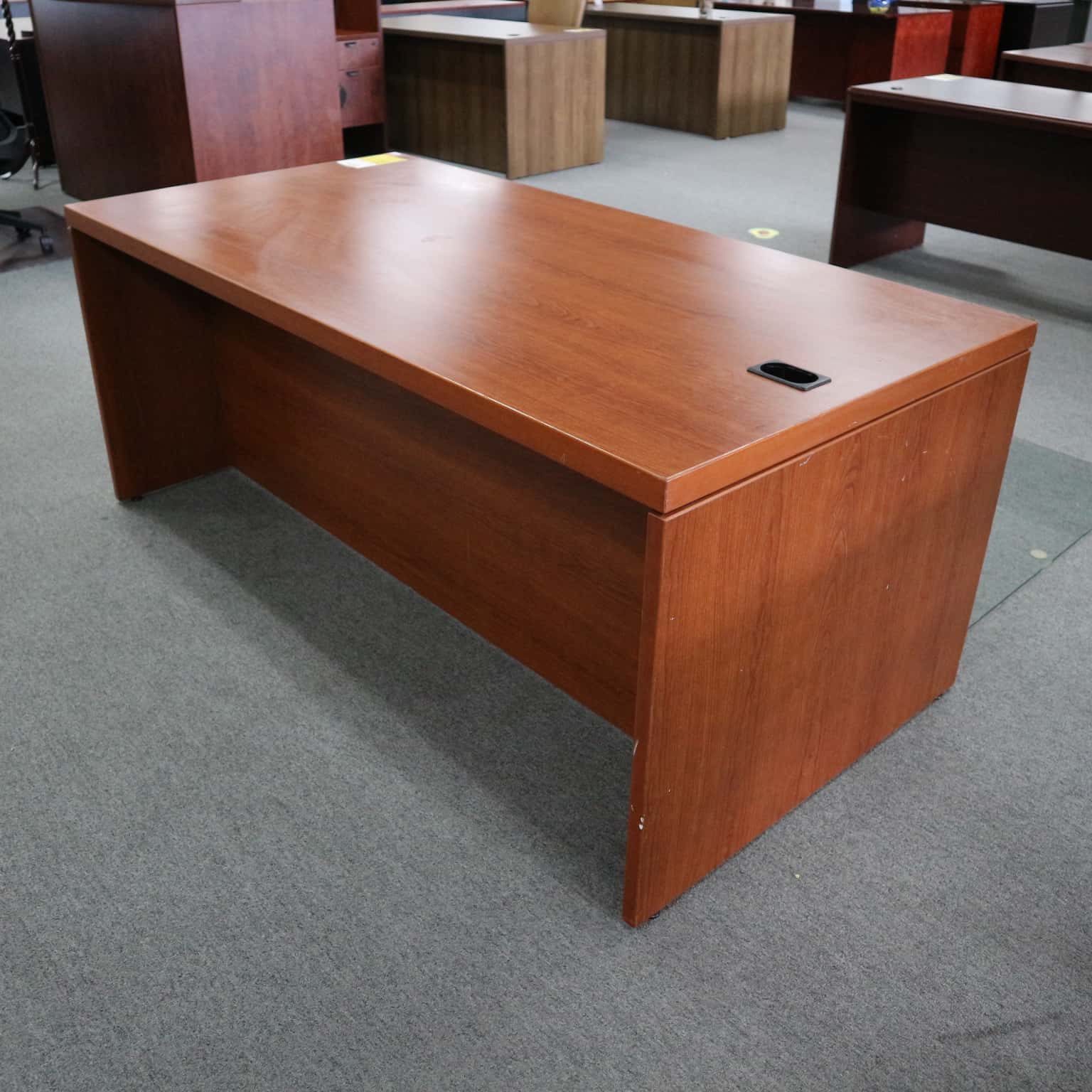 Straight Desk Archives | Office Furniture Liquidations