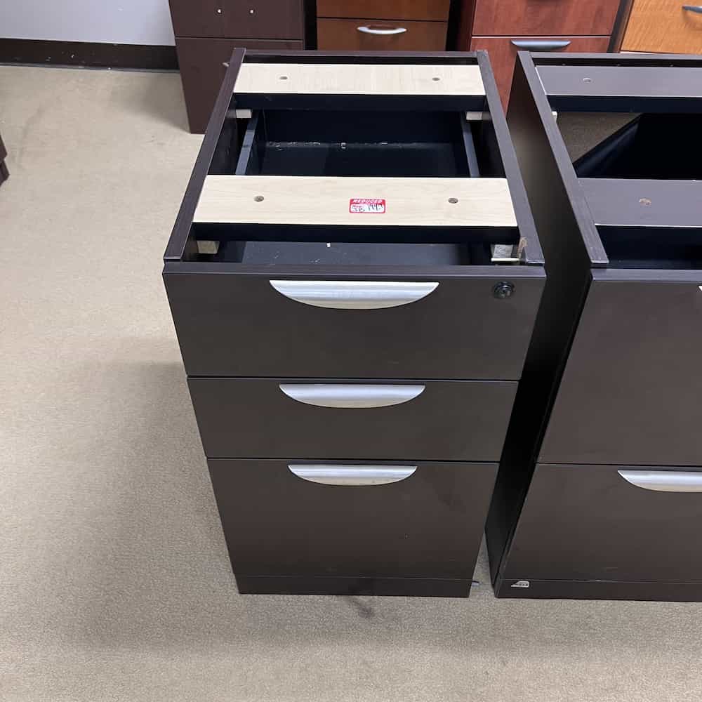 Vertical Files Archives | Office Furniture Liquidations