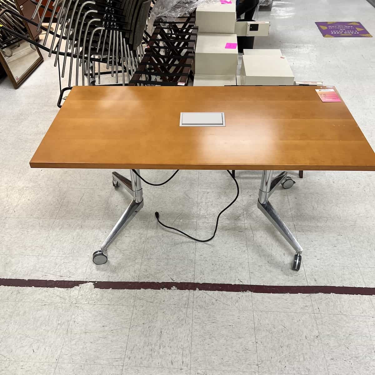 Straight Desk – Office Furniture Liquidations