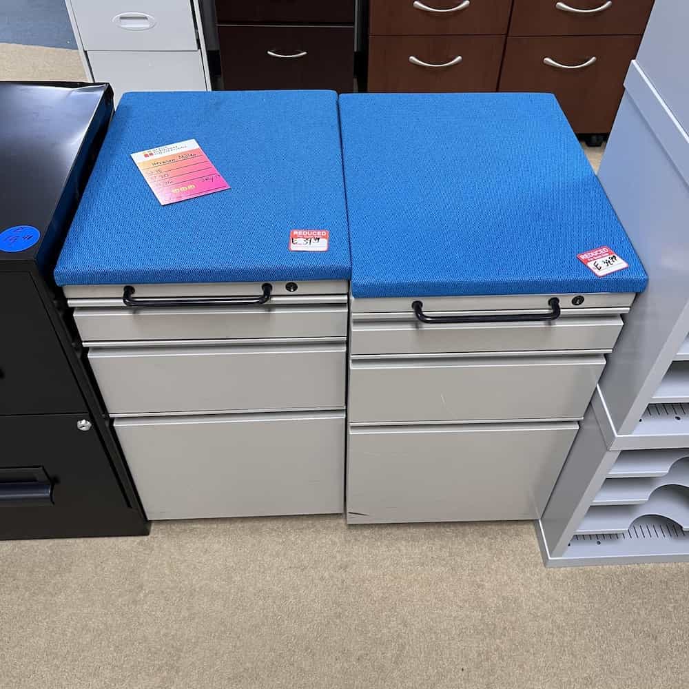 26" H x 15" W Herman Miller Blue and Light Taupe Metal Cushion Top ...