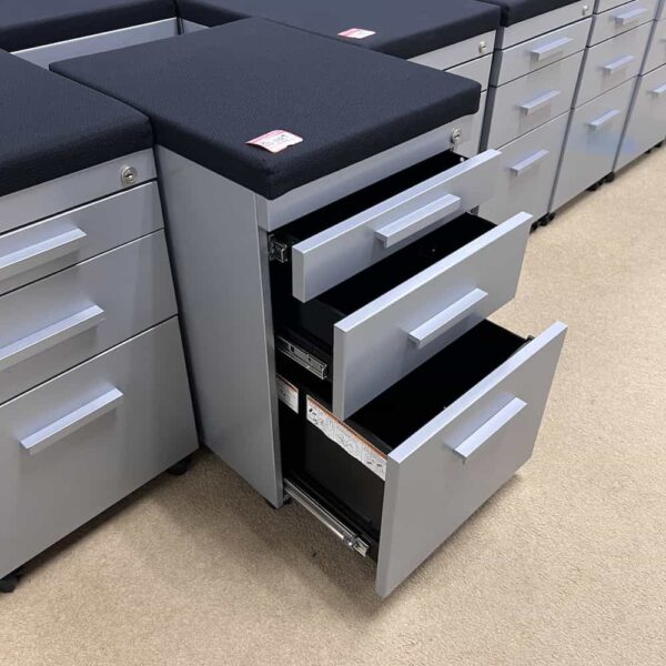 16" W x 19" H Steelcase Grey Metal and Black Cushion Top Rolling ...