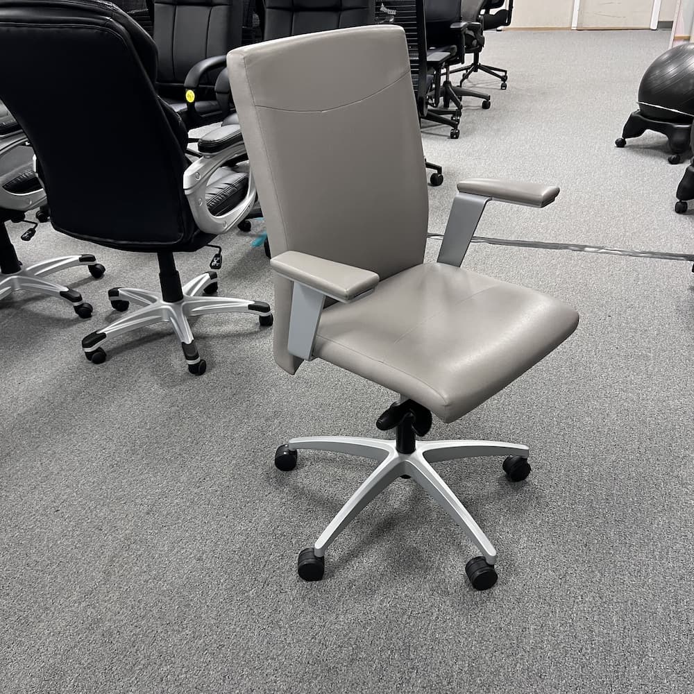 Jasper Grey Brisa Conference Chair | Office Furniture Liquidations