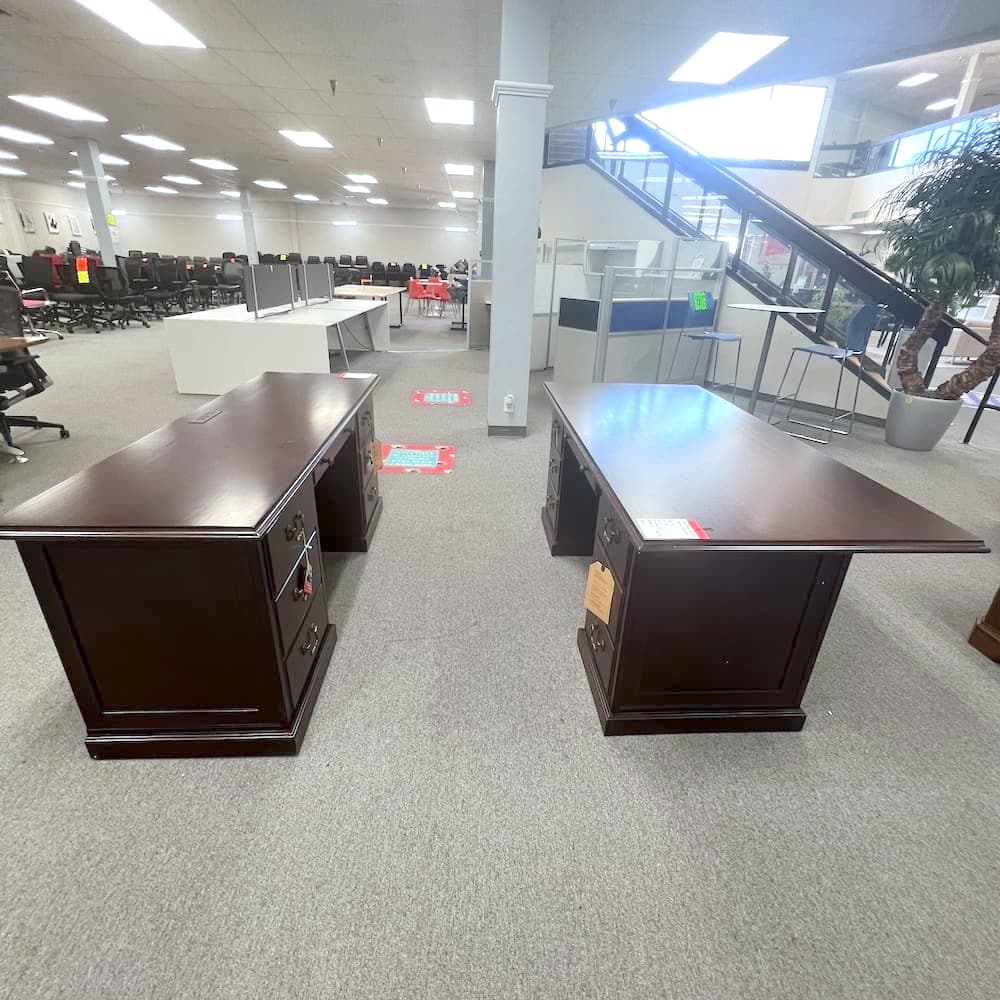 Set - 72" Martin Wayland Collection Mahogany Traditional Double ...